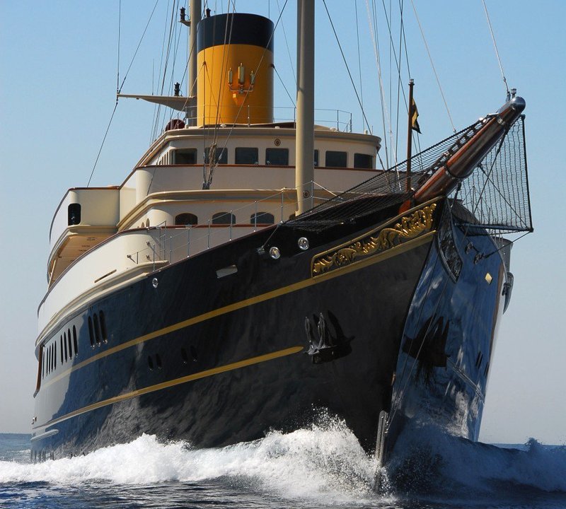 Raffles Shipyard Image Gallery – Luxury Yacht Browser | by CHARTERWORLD ...